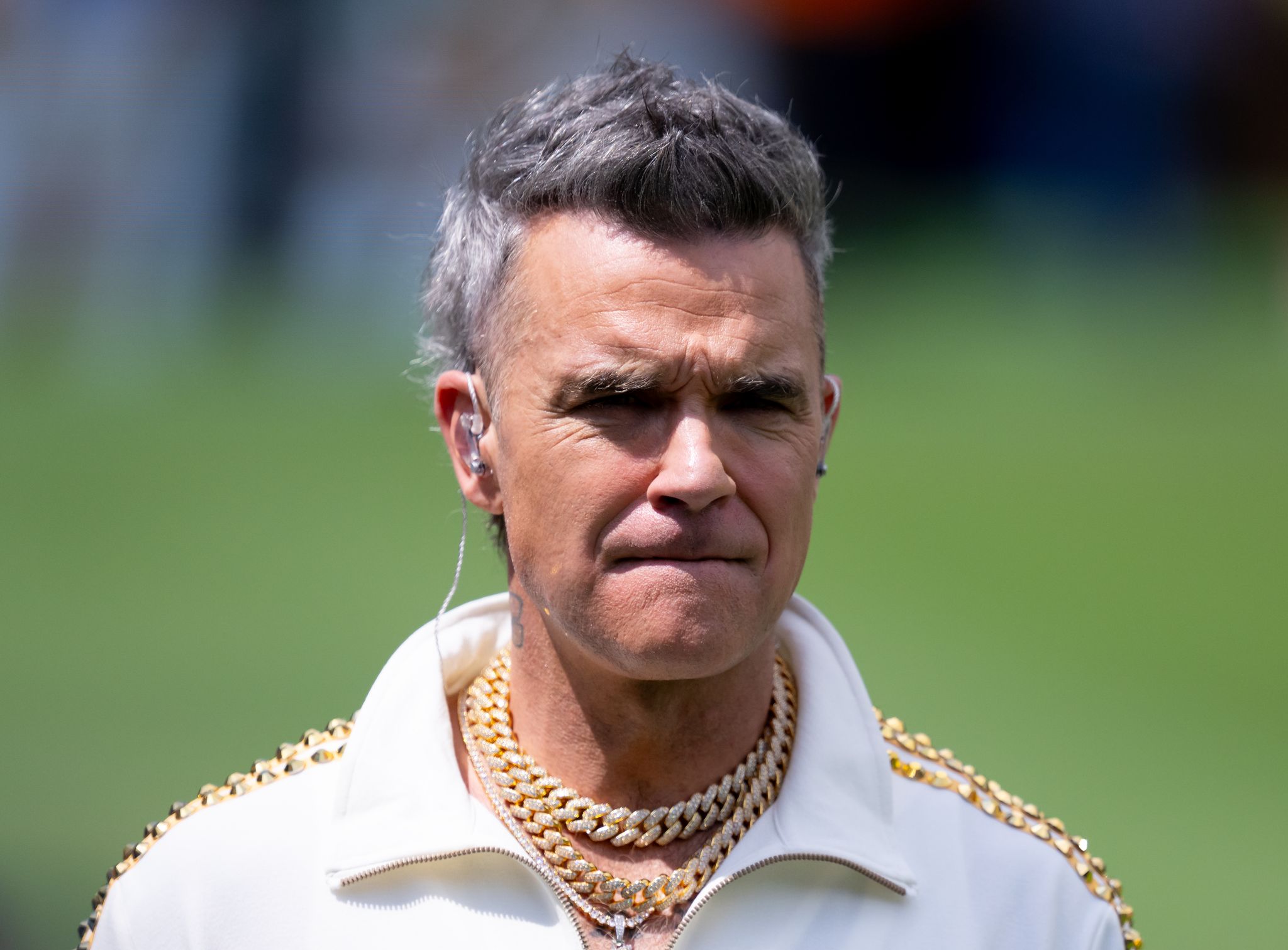 Konzerte von Robbie Williams und Anna Netrebko in Berlin fallen wegen ...