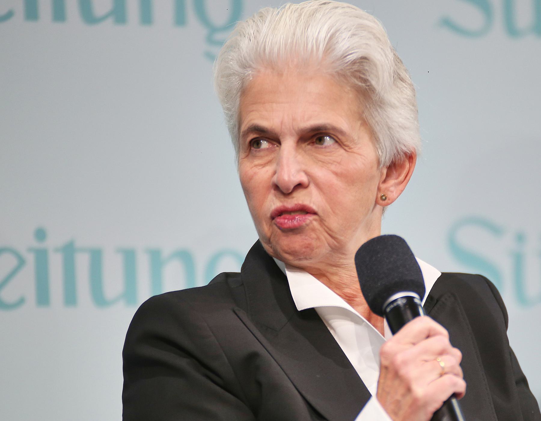 Strack-Zimmermann drängt auf Freigabe russischer Assets für Ukraine ...